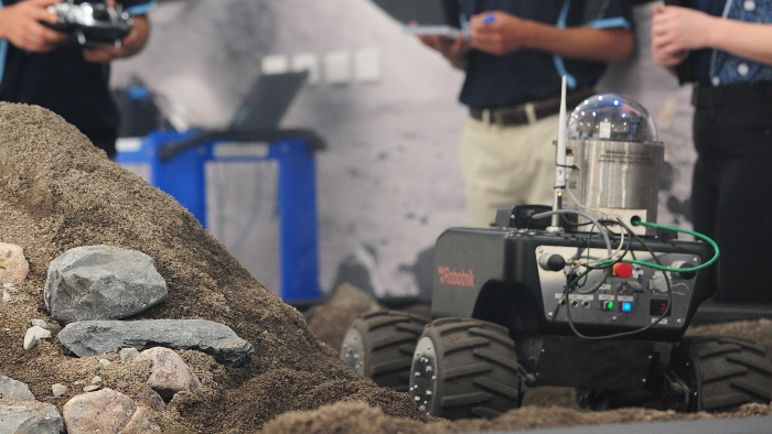 Moon-in-a-room: CSIRO’s new facility to advance off-planet science ...