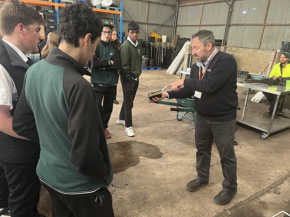 Shining a light on students’ STEM research - CSIRO