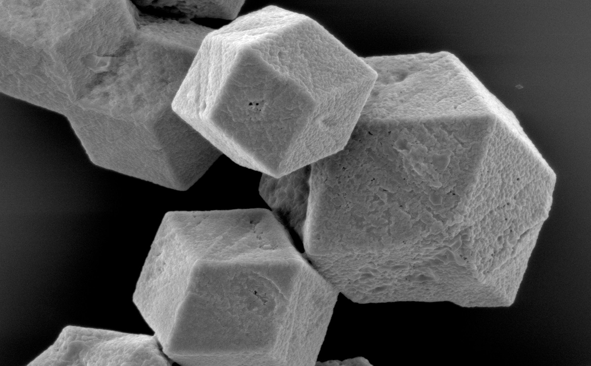 Speedy crystal sponges to clean up waste - CSIRO