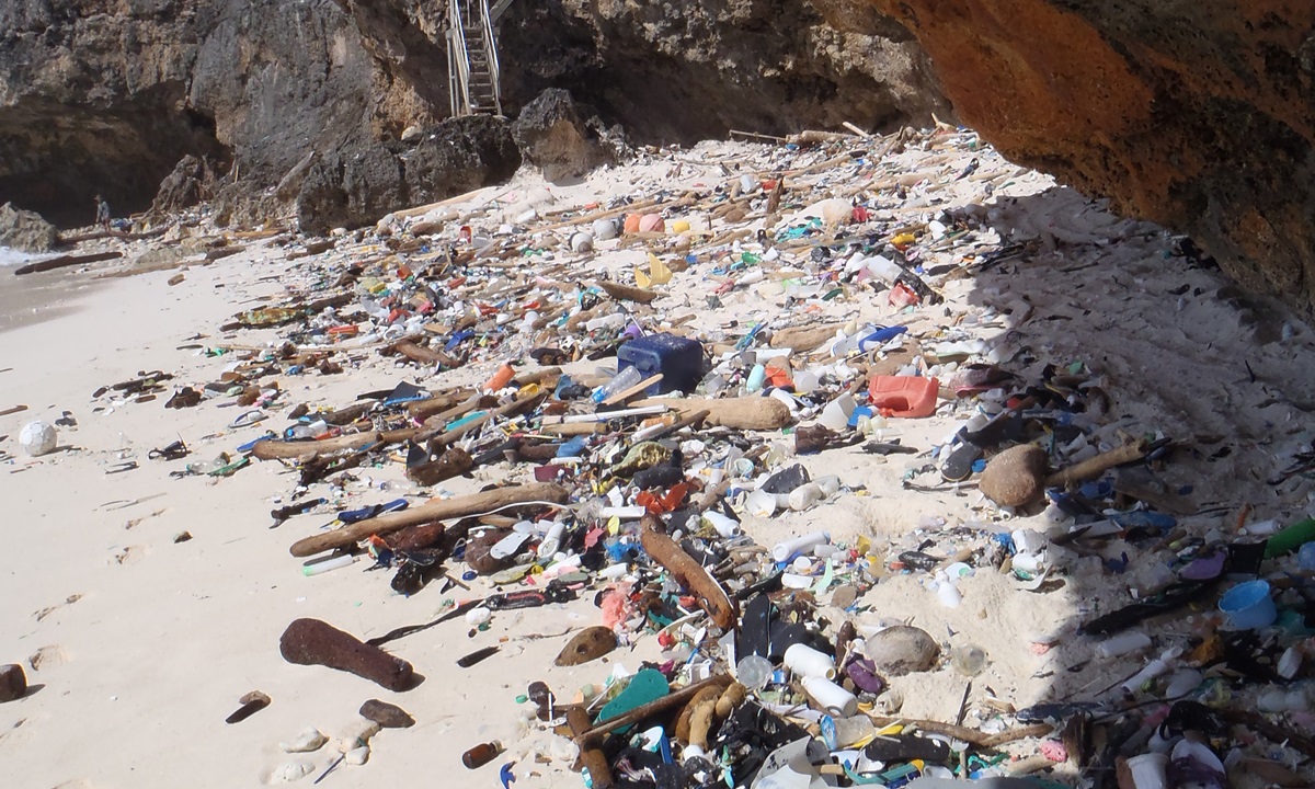 Talking trash this Christmas - CSIRO