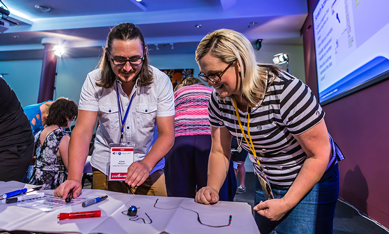 Australian teachers step up to meet the STEM challenge - CSIRO
