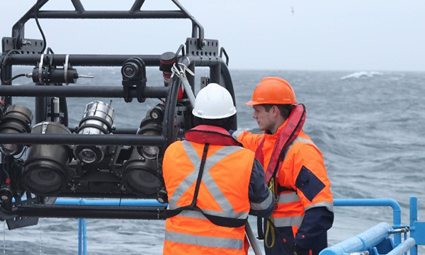 Deep tow camera: eyes on the deep sea - CSIRO